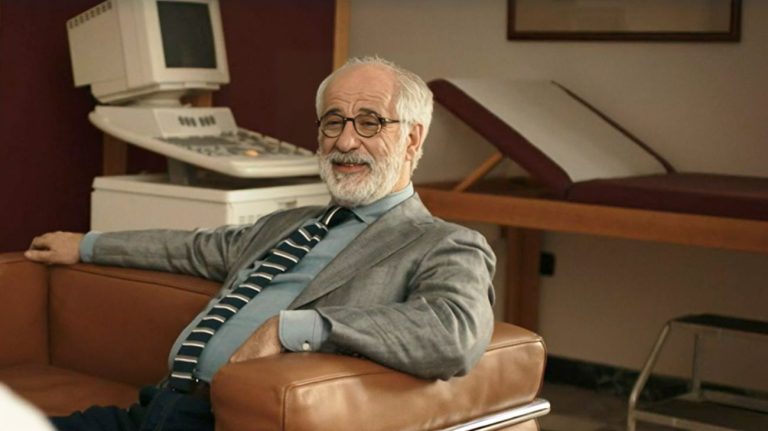 Toni Servillo, commedia imperdibile su Rai Play: nel cast un attore ...