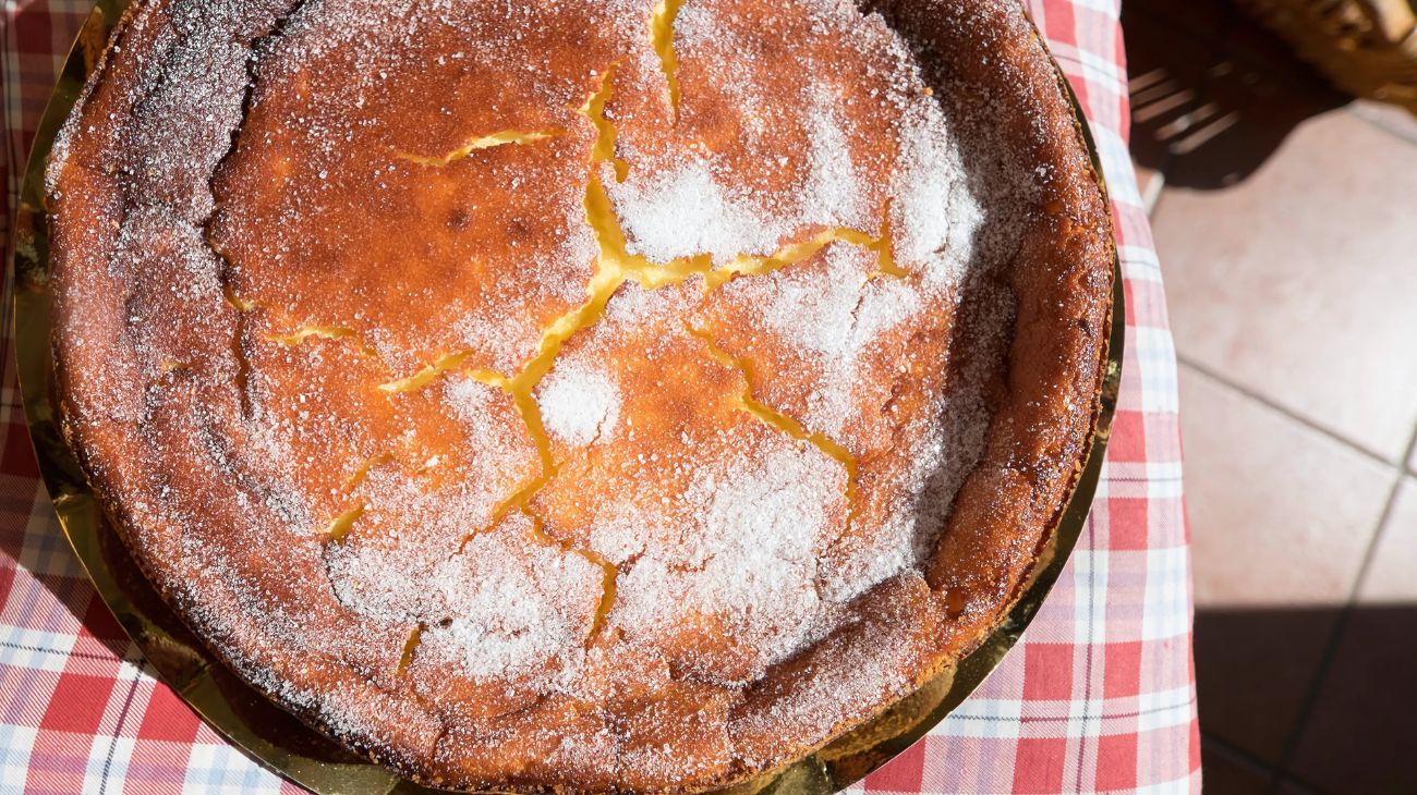 Migliaccio napoletano: ricetta originale del dolce di Carnevale più soffice e profumato